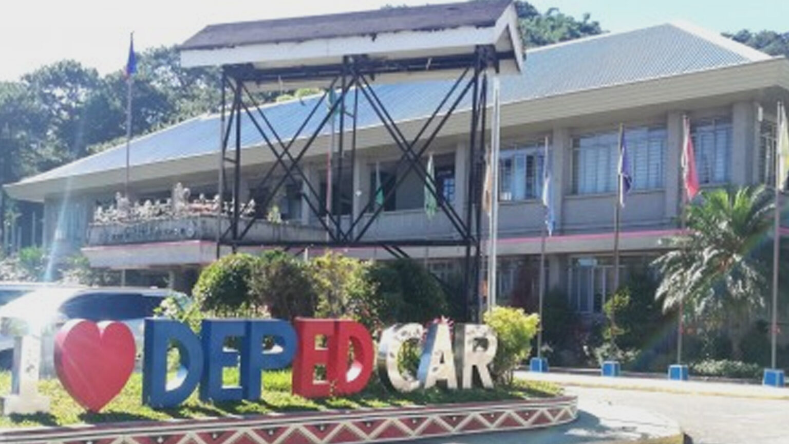DepEd Sets Up Command Centers To Address School Opening Woes - The ...