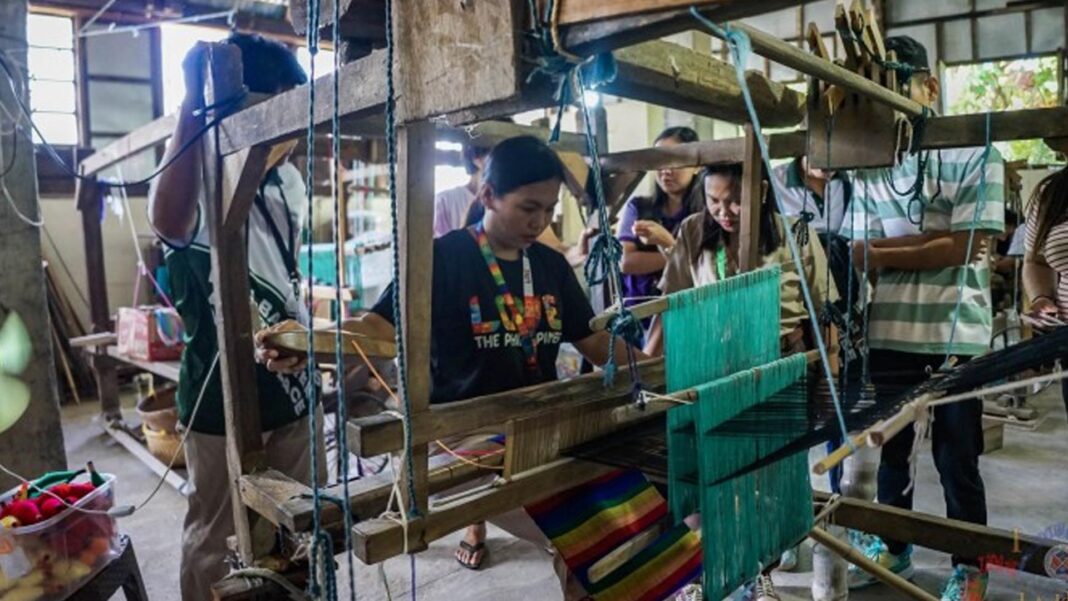 Use Of Indigenous Textile In Academic Regalia Of SUCs, LUCs Filed - The ...